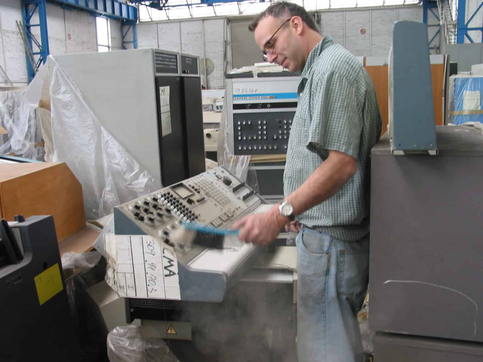 Explorers of the Lost Computers - CHM